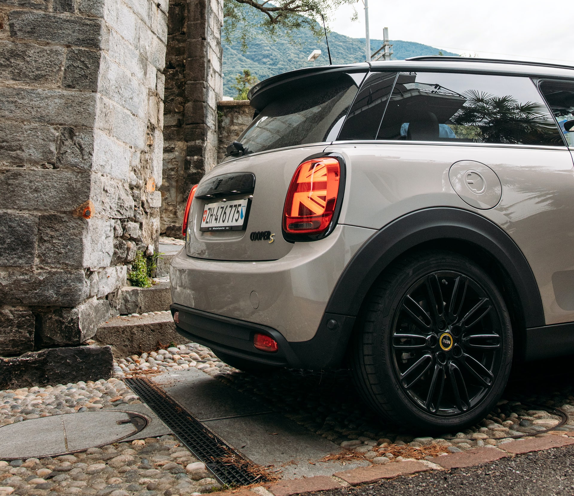 Lease a brand new electric car - Raam Group